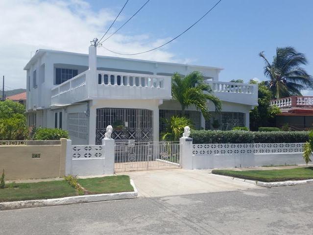 5 Bedrooms 5 Bathrooms House for sale in Edgewater, Portmore, St ...